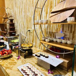 THE BUFFET AT HYATT - Updated November 2024 - 305 Photos & 134 Reviews ...
