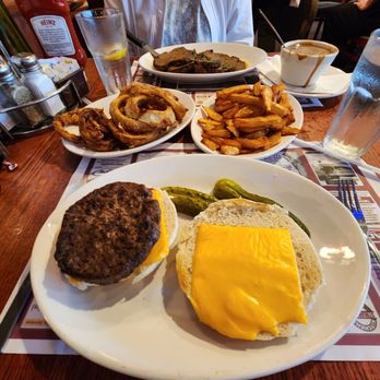 CLINTON STATION DINER - Updated December 2024 - 474 Photos & 742 ...