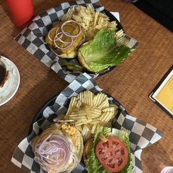 TOHICKON RESTAURANT AND TAVERN - Updated December 2025 - 29 Photos & 26 ...