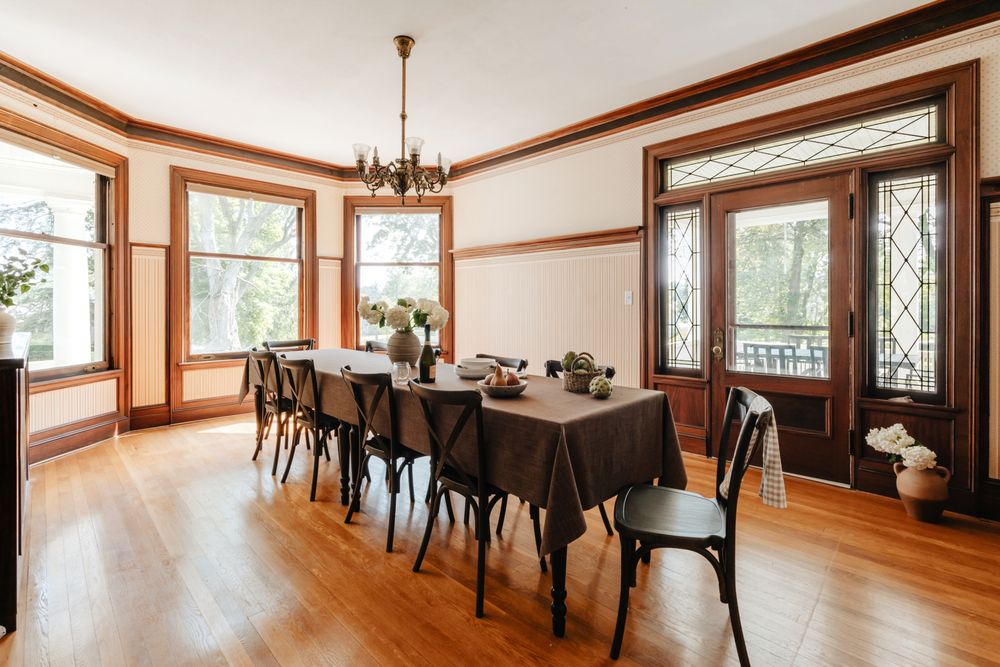 THE PEARSON HOUSE - Updated December 2024 - 32 Photos - 7177 Owasco Rd ...