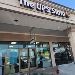 THE UPS STORE - 47 Photos & 94 Reviews - 590 Farrington Hwy, Kapolei ...