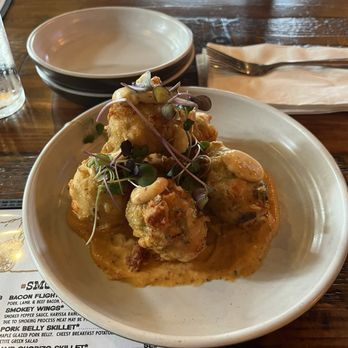 FRONTIER - Updated October 2024 - 914 Photos & 1055 Reviews - 1072 N ...