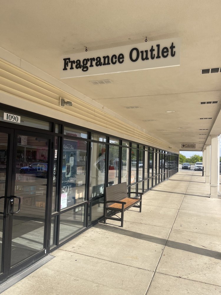 FRAGRANCE OUTLET - 11735 NE Executive Dr, Edinburgh, Indiana - Perfume ...