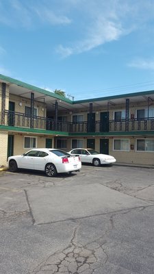 SEVILLE MOTEL - Updated October 2025 - 28300 Woodward Ave, Royal Oak ...