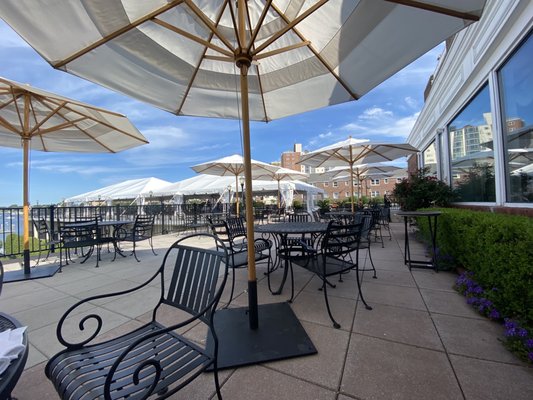 MOLLY PITCHER INN - Updated September 2024 - 202 Photos & 259 Reviews ...