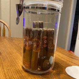 CIGARS DAILY - Updated July 2025 - 54 Photos & 93 Reviews - 21021 North ...