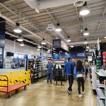 MICRO CENTER - Updated October 2025 - 624 Photos & 1544 Reviews - 1100 ...