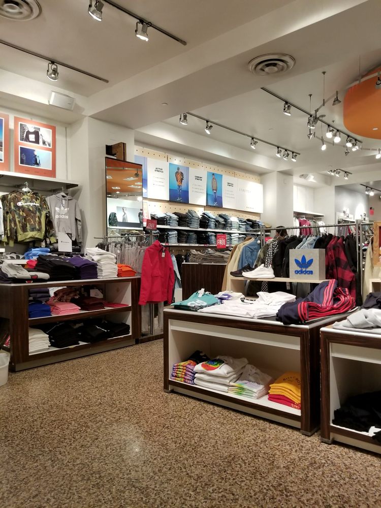 PACSUN - Updated August 2025 - 10 Reviews - 7014 E Camelback Rd ...
