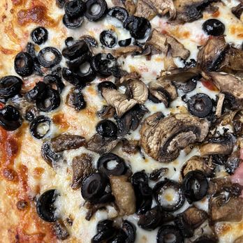 D6 PIZZA - SPRING VALLEY LAKE - Updated July 2025 - 34 Photos & 39 ...