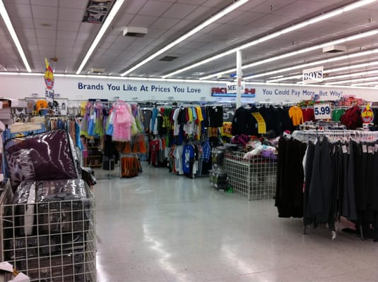 FACTORY 2-U - Updated October 2025 - 580 N 11th Ave, Hanford ...