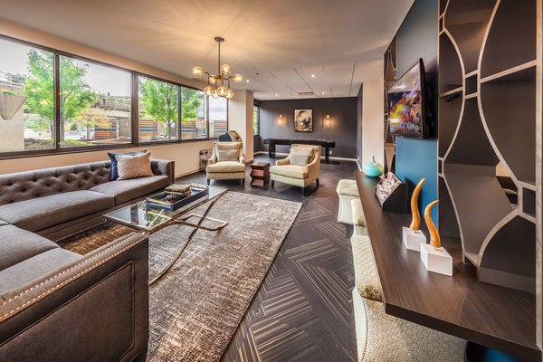 ONE LYTLE PLACE APARTMENTS - 51 Photos & 21 Reviews - 621 E Mehring Way ...