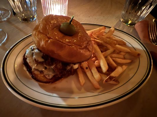 LOUIS CORNER - Updated January 2026 - 29 Photos & 18 Reviews - 552 ...