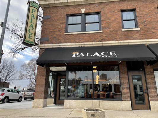 THE PALACE TAVERN - Updated December 2025 - 21 Photos & 23 Reviews ...