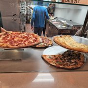 LOOSIES PIZZA - 23 Photos & 34 Reviews - Pizza - 300 E 4th St, Santa ...