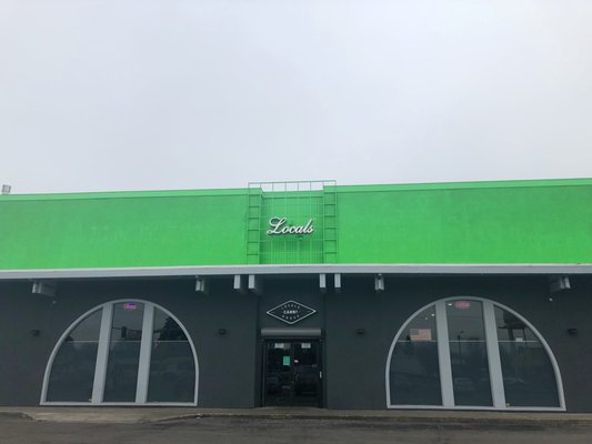 LOCALS CANNA HOUSE - 13 Photos & 21 Reviews - 9616 E Sprague Ave ...