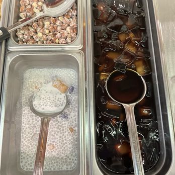 YAMI KITCHEN - Updated June 2025 - 115 Photos & 36 Reviews - 13605 S ...