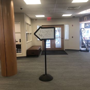 HARBORFIELDS PUBLIC LIBRARY - Updated July 2025 - 28 Photos - 31 ...