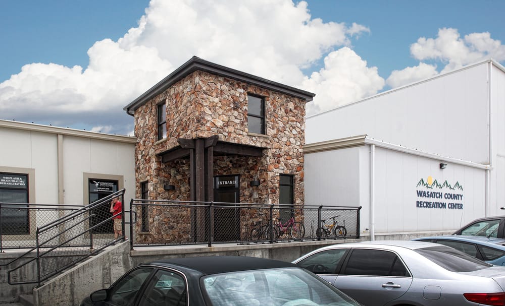 FIT STOP HEALTH CLUB & PHYSICAL THERAPY - Updated December 2025 - 17 ...