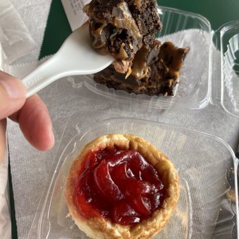 DELI & BREAD CONNECTION - Updated October 2024 - 376 Photos & 461 ...