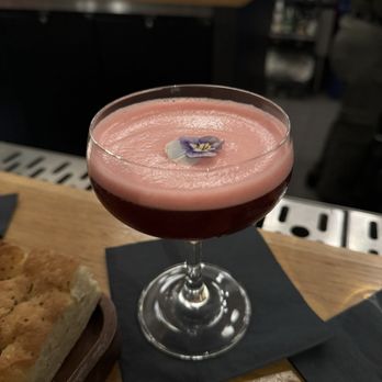 TOPSIDE - Updated July 2025 - 738 Photos & 378 Reviews - 101 W Monument ...