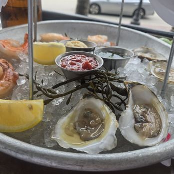 BURLOCK COAST SEAFARE & SPIRITS - Updated February 2025 - 1104 Photos ...