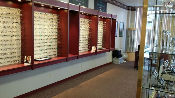 SVS VISION OPTICAL CENTERS - Updated 05/2025 - 15 Photos - 4100 Outer ...