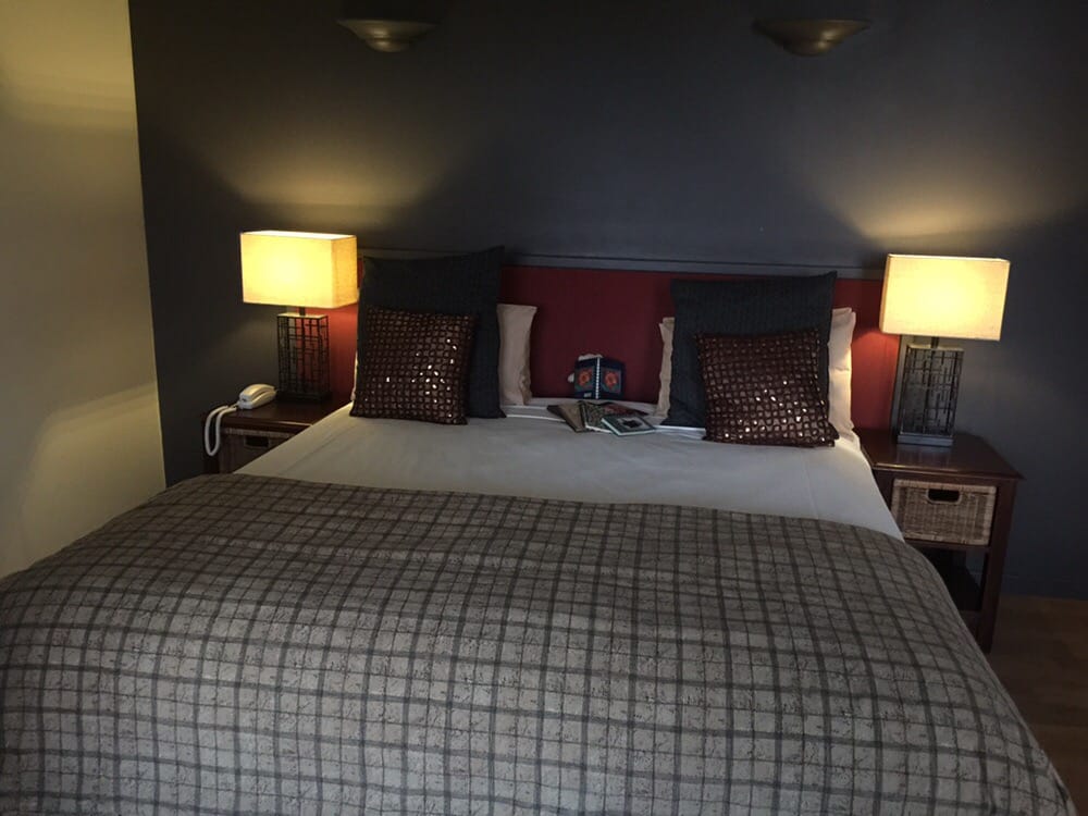 CHIMES SPA RETREAT - 17 Photos - Mt Shadforth Scenic Dr, Denmark ...