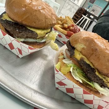 BURGERLICIOUS Lewisville, TX - Updated November 2024 - 187 Photos & 103 ...