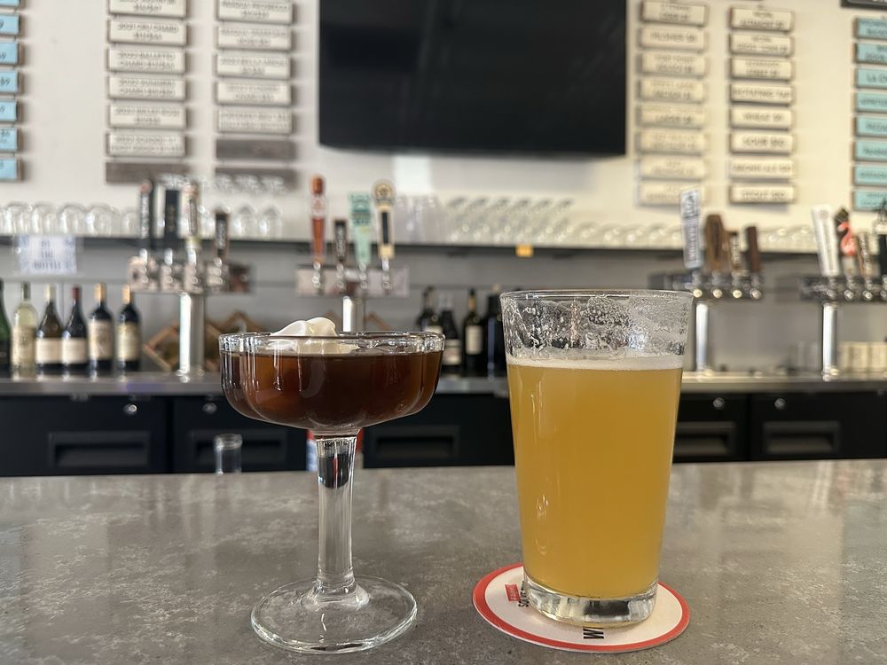 ROADSIDE22 - Updated October 2025 - 30 Photos & 27 Reviews - 5439 ...