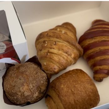 LA BELLE FRENCH BAKERY - Updated May 2024 - 352 Photos & 75 Reviews ...