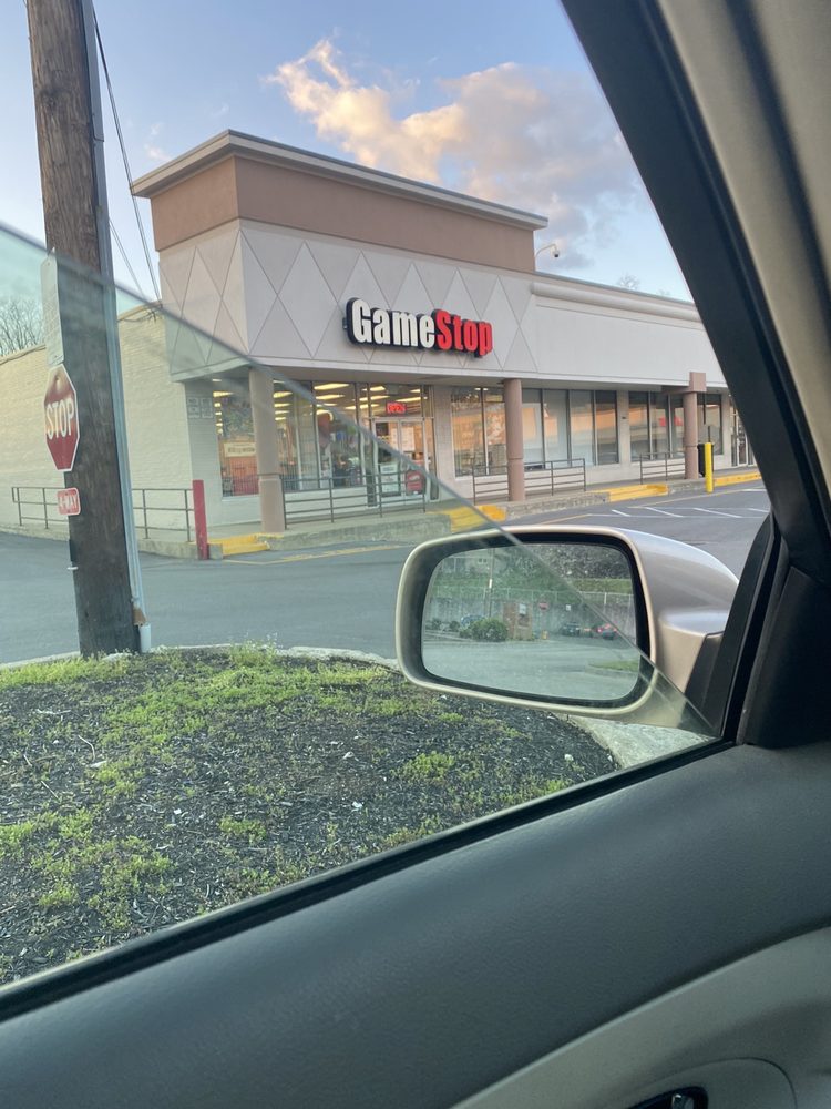 GAMESTOP - Updated February 2025 - 22 Photos - 1697 Monmouth St ...