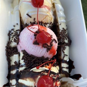 HOWLING COW DAIRY EDUCATION CENTER AND CREAMERY - Updated June 2024 ...