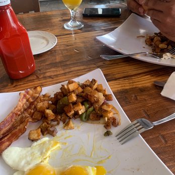 Ol Railroad Cafe - Takeout & Delivery - 149 Photos & 163 Reviews ...