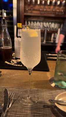 ROE. RAW OYSTER BAR & STEAK - Updated October 2025 - 82 Photos & 87 ...