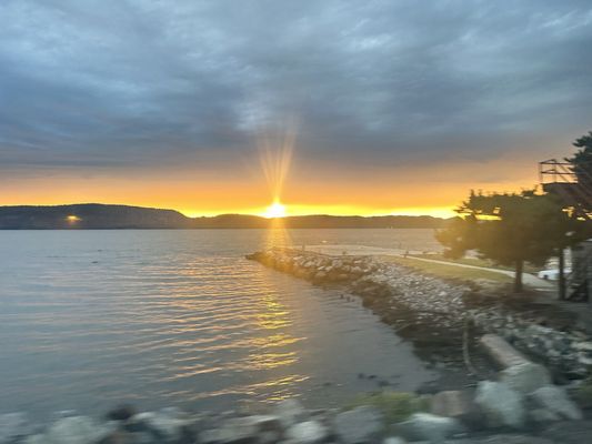 CROTON-HARMON AMTRAK AND METRO NORTH STATION - Updated September 2025 ...