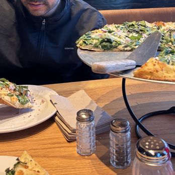 ZEEKS PIZZA - Updated December 2025 - 67 Photos & 183 Reviews - 16015 ...