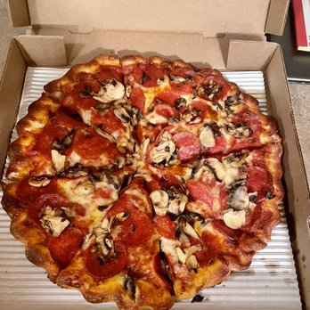 Marcella's pizza store
