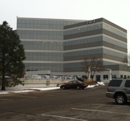 ALLINA HEALTH CENTENNIAL LAKES CLINIC - Updated January 2026 - 13 ...