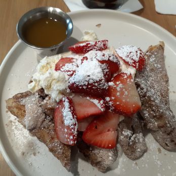 THE ELEANOR - Updated March 2025 - 577 Photos & 369 Reviews - 3207 N ...