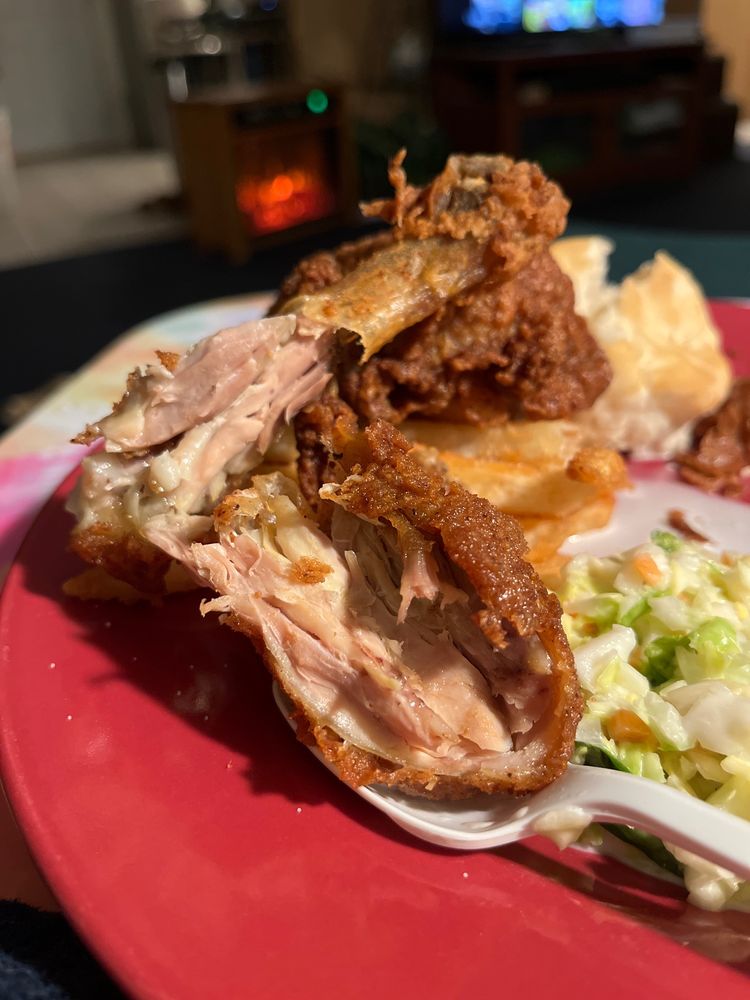 KFC - Updated December 2025 - 37 Reviews - 595 E Dupont Rd, Fort Wayne ...