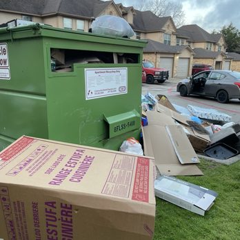 CHAPARRAL TOWNHOMES - Updated December 2025 - 351 Chaparral Rd, Allen ...