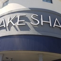 SHAKE SHACK BIRMINGHAM - Updated July 2025 - 217 Photos & 236 Reviews ...