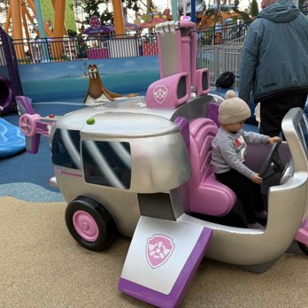 NICKELODEON UNIVERSE - Updated January 2026 - 570 Photos & 233 Reviews ...