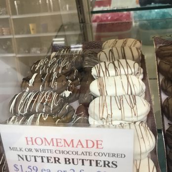 COUNTRY CANDY KITCHEN - Updated October 2025 - 25 Photos & 17 Reviews ...