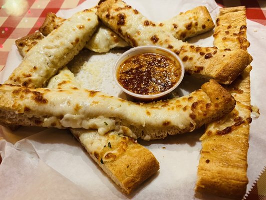 MONJUNIS ITALIAN CAFE - 219 Photos & 135 Reviews - Italian - 711 ...