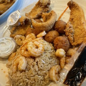 OLD YORK SEAFOOD FAMILY RESTAURANT - 40 Photos & 44 Reviews - 1880 Old ...