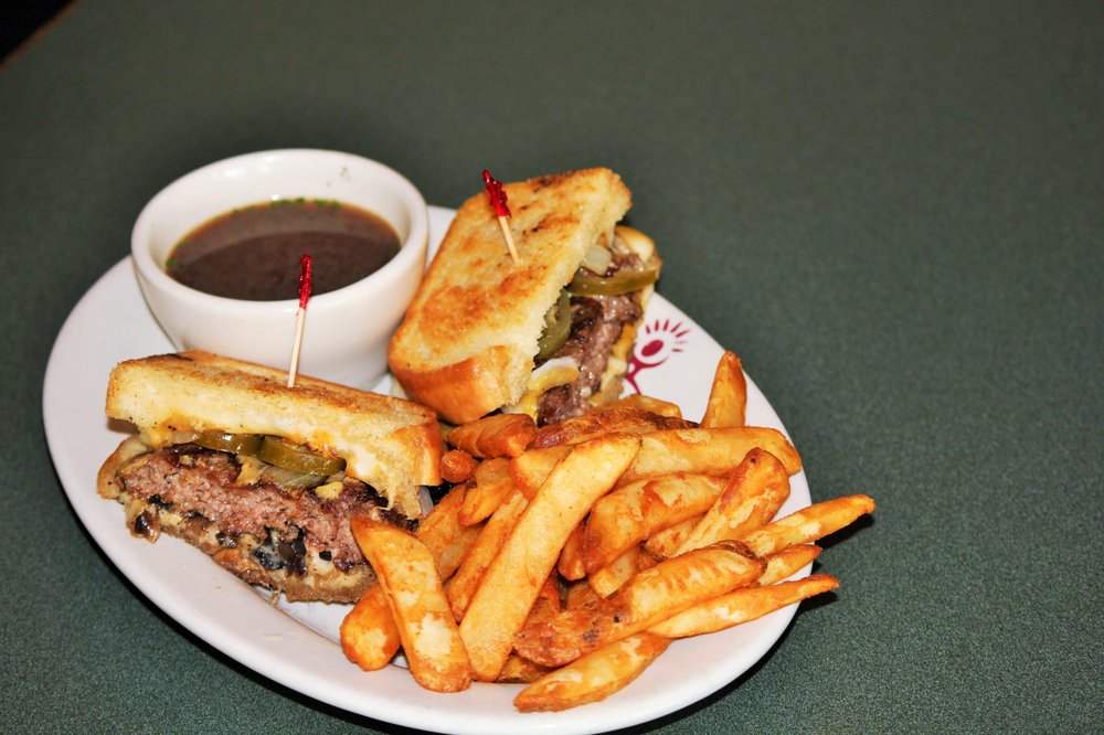 MULLIGANS AT THE POINTE - Updated August 2025 - 40 Photos & 24 Reviews ...