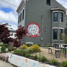 MOM ‘N ‘EM COFFEE & WINE - Updated July 2025 - 266 Photos & 142 Reviews ...