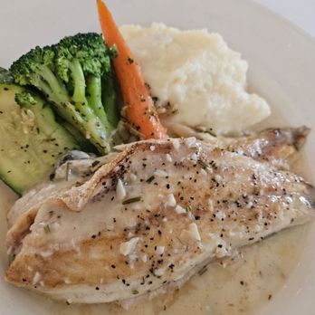 THE MISSION SQUARE RESTAURANT & LOUNGE - 594 Photos & 526 Reviews ...