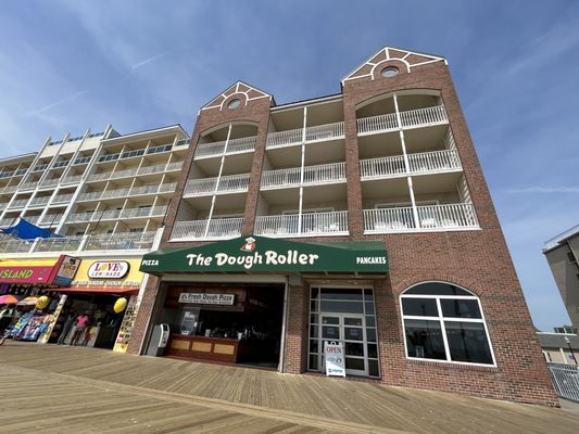 THE DOUGH ROLLER - Updated August 2025 - 129 Photos & 296 Reviews - 213 ...